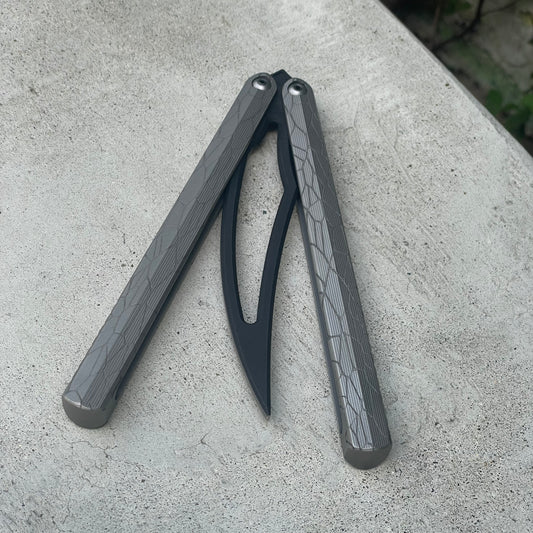 Knives – Soet + SISTER SOET